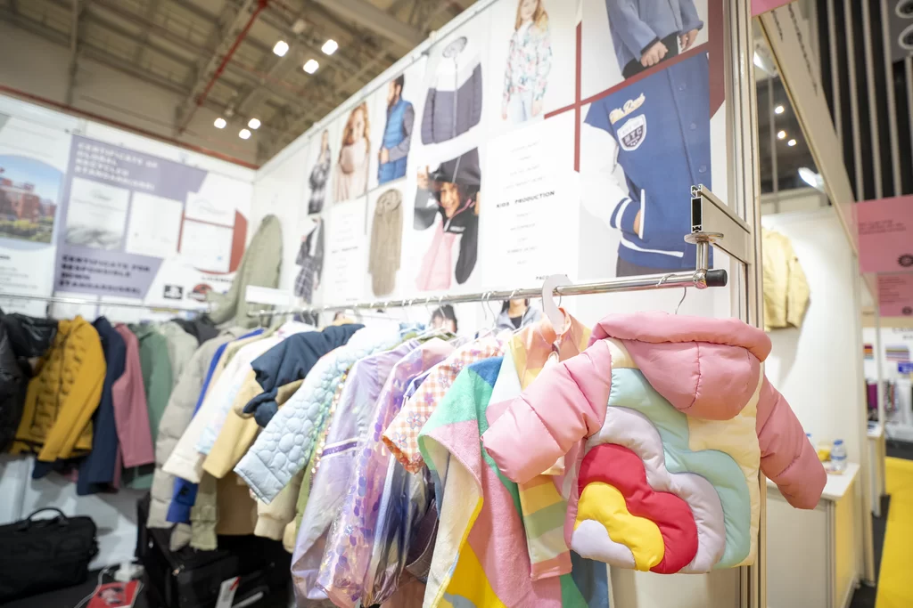 Apparel Fabrics & Fashion Zone